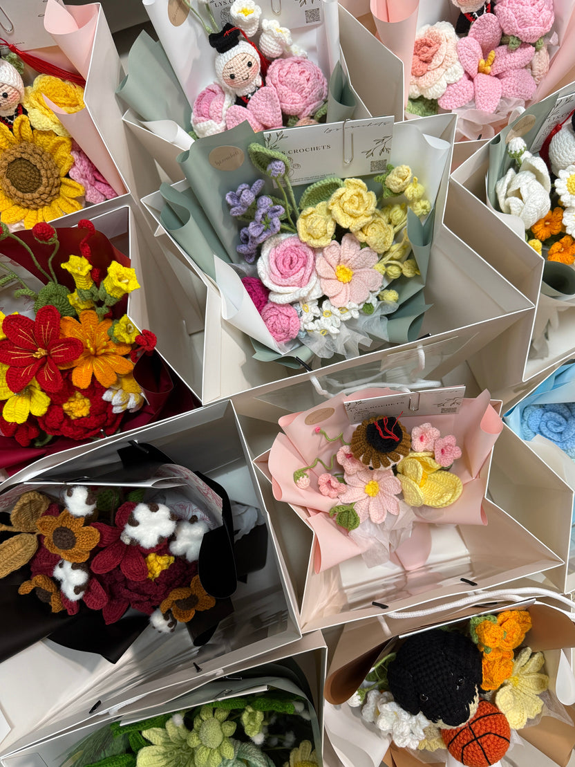 Blind Box Bouquet – Lys.crochets
